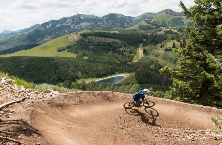 10 Best Downhill Mountain Bike Parks in North America